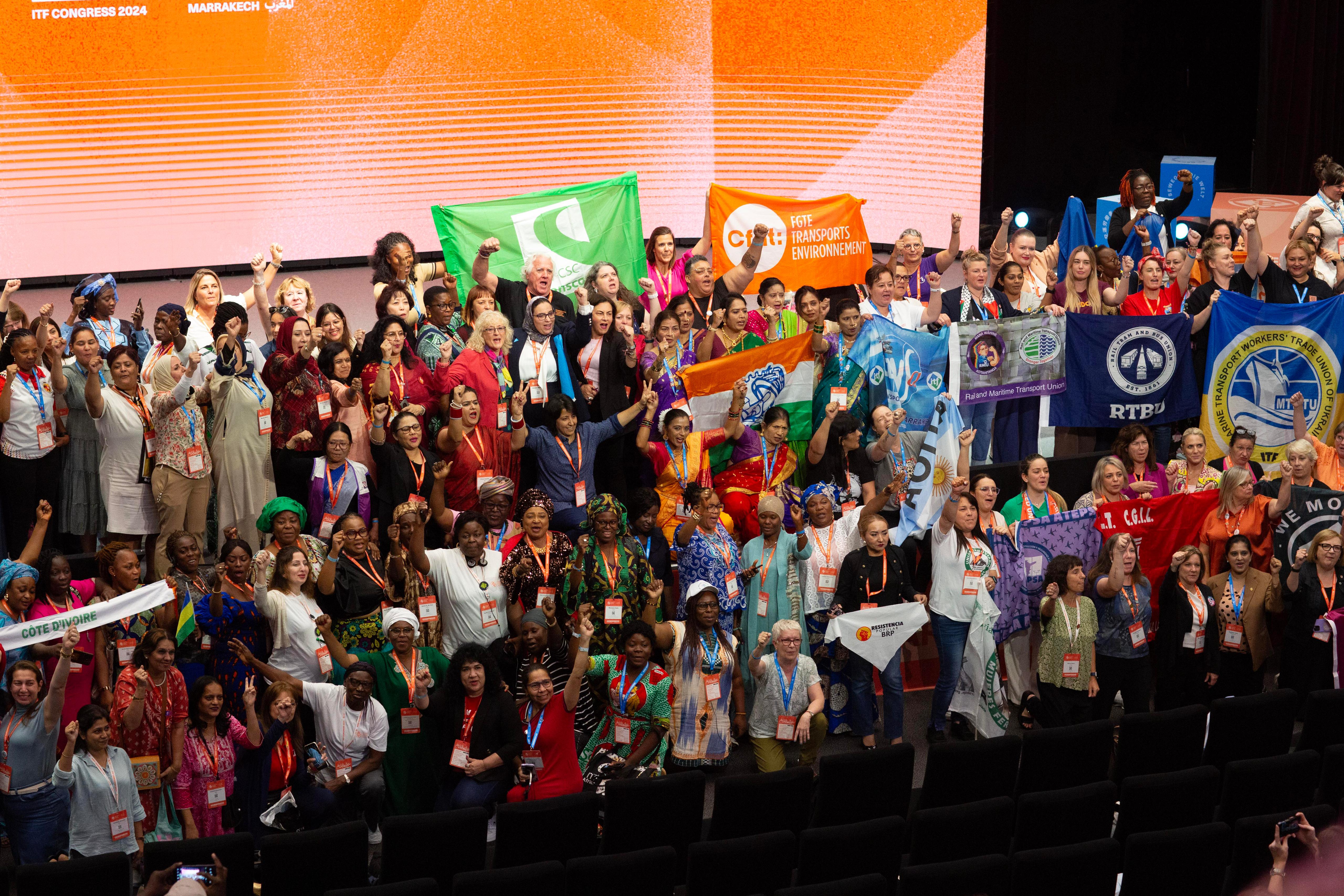 25 ans de force collective : la détermination des femmes de l’ITF ne fléchit pas | ITF Global